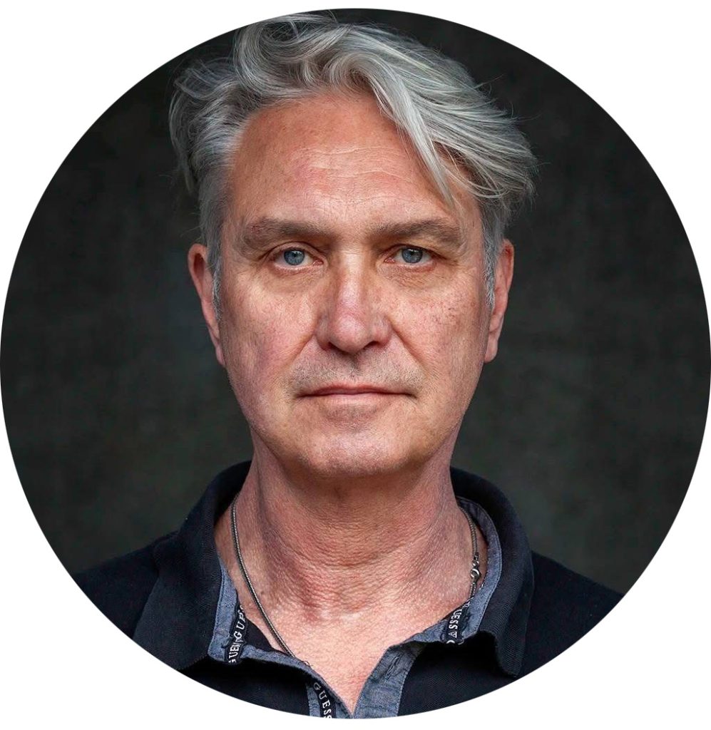 About - Ian Phillips-McLaren – British Artist & Photographer